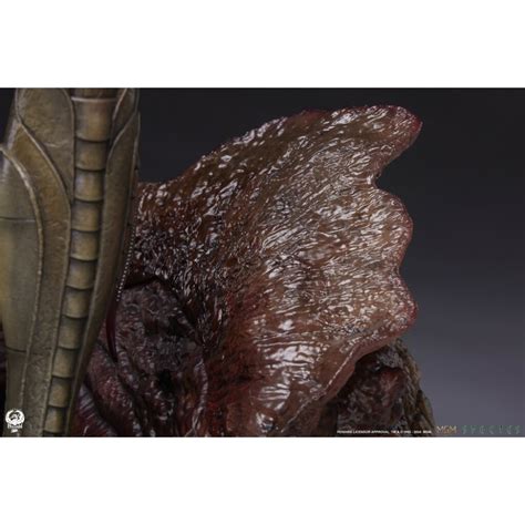 Species Species Sil 13 Scale Statue Eu