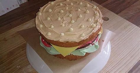 I Asked My Friend To Make A Burger Cake For My Girlfriends Birthday
