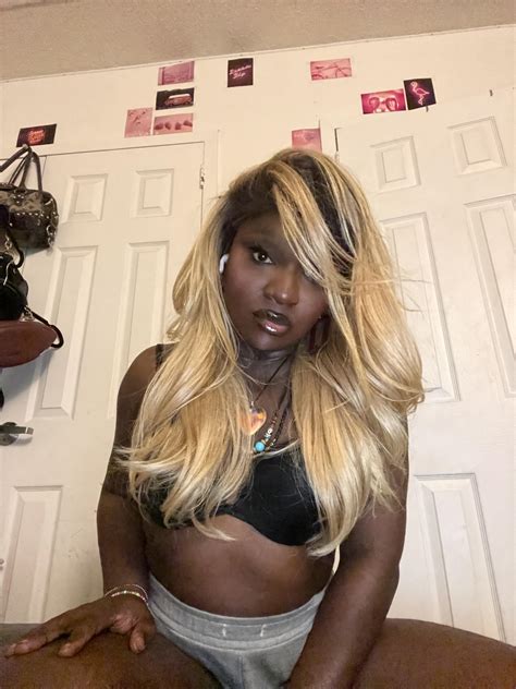 African Crossdresserfemboy🖤 Rtraps