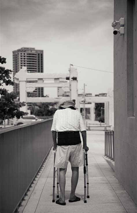Partial Vs Total Knee Replacement Ashvin K Dewan MD