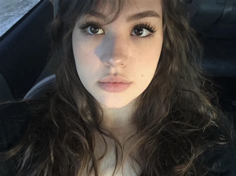 24 F Not Smiling Here But I Still Like My Face Sexy
