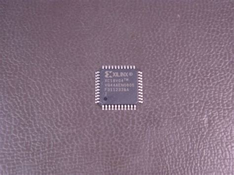 XC18V04VQ44I Xilinx Programmable PROM 3 3V 33MHz 44 Pin VQ44 NOS EBay