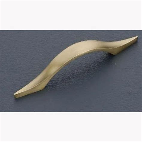 Otro F 560 Golden Zinc Alloy Cabinet Handle Finish Type Chrome At Rs