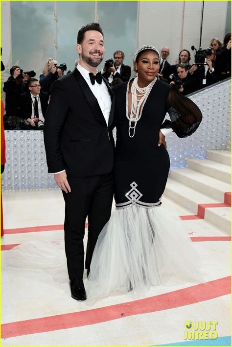 Serena Williams Is Pregnant Announces Shes Expecting At Met Gala 2023