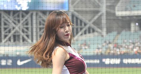 Md화보 바람 불어 출렁~ 치어리더 치마 단속 실패