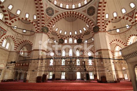 Şehzade 모스크의 내부 보기 스톡 사진 Freeimages
