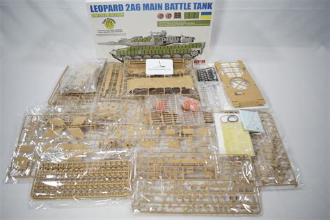 Ryefield Model 5103 1 35 Leopard 2a6 Main Battle Tank Kit