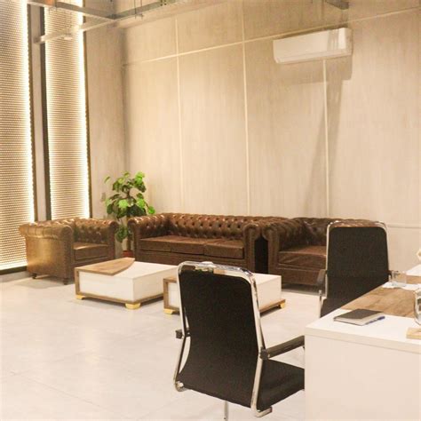 Winston Mall Office Winston Mall And Residencia