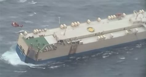 Video Final Rescue Attempts For Huge Cargo Ship Headed For French