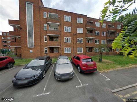 London 2 Bed Flat Neckinger Estate Se16 To Rent Now For £200000 Pm