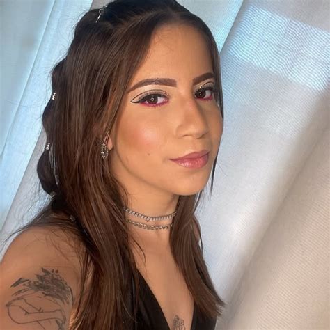 Isabella Luz Santana Isabellaluz • Threads Say More