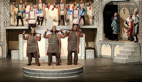 مضحکه عجایب‌المخلوقات تلاقی کمدی فاخر با فرهنگ عامه ایمنا