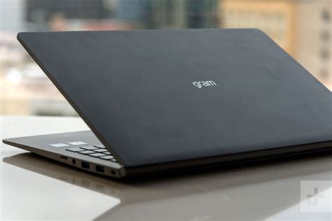 Harga Laptop Super Ringan LG Gram 15Z980 Berat Hanya 1 1 Kg KLIKnKLIK Com Toko Online