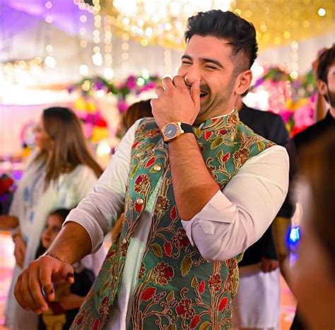 Aiman Khan And Amal Give Surprise To Muneeb Butt On Birthday Reviewit Pk