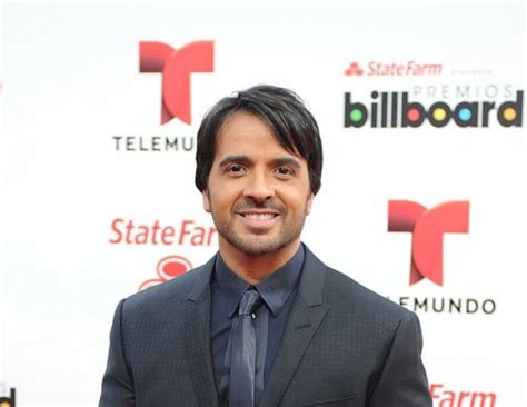 Luis Fonsi Love Site