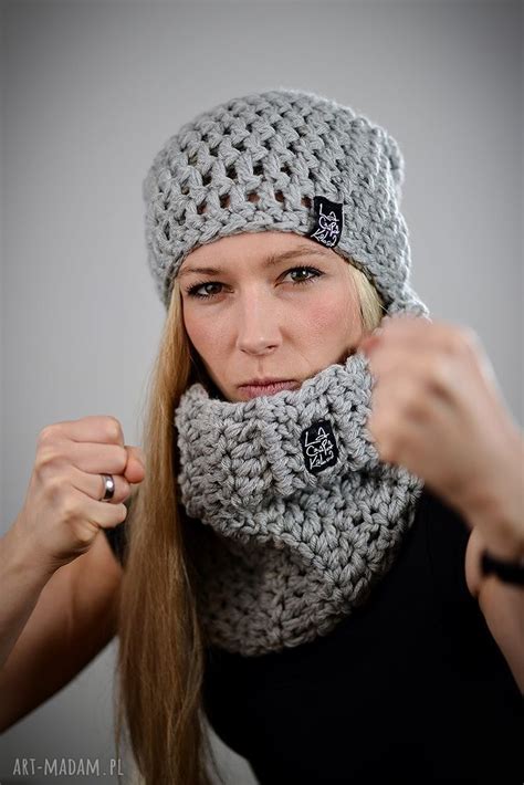 unikalne czapki handmade mono włóczka czapka szydełko wełna szara