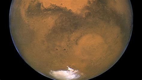 Chinas Mars Rover Finds Signs Of Recent Water In Sand Dunes Rsino