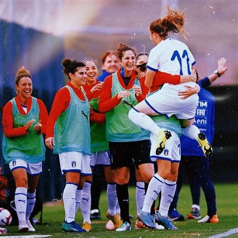 Pin Su Nazionale Italiana Femminile