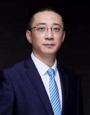 刘东升 名师风采 南昌职业大学音乐舞蹈学院