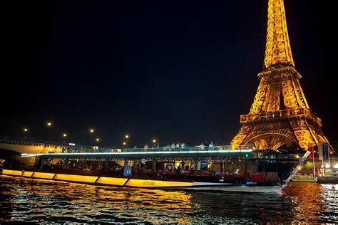 파리 바토무슈 디너 크루즈