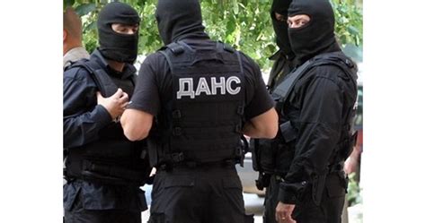 ДАНС задържаха лице от пазарджишко за заплахи срещу Радев и Нинова Обновена