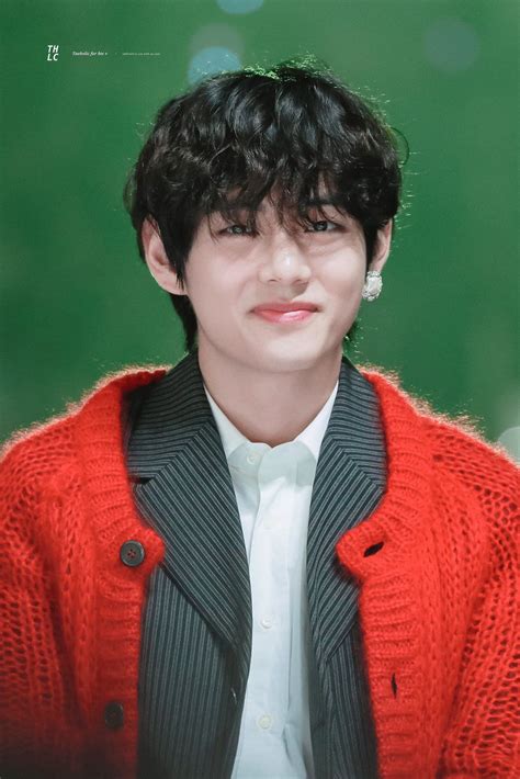 Pin Oleh Jellyyxm Di Taehyung V Bts Kim Taehyung Selebriti Chibi Bts