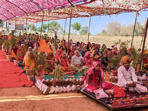 Seven Day Long Shrimad Bhagwat Katha Organized In Temarni टेमरनी में