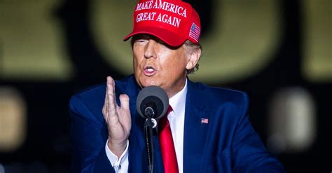 Donald Trump felicitó a Javier Milei el presidente electo de Argentina Infobae