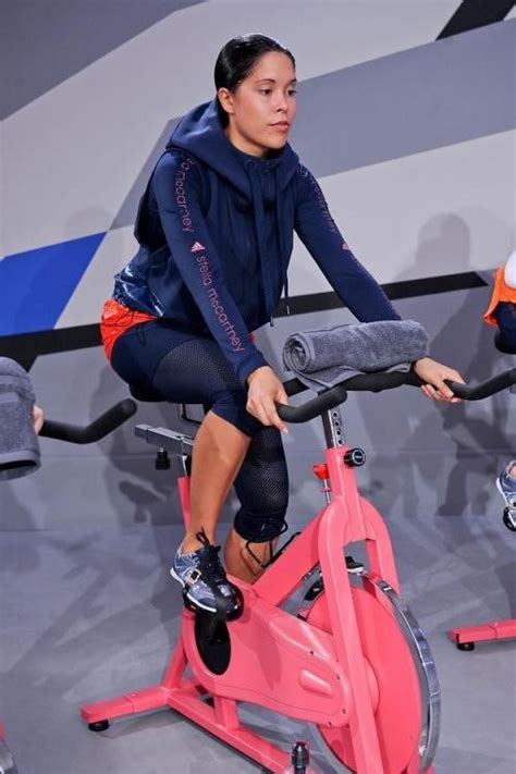 Adidas пролет лято 2014 от Стела Макартни Страница 22