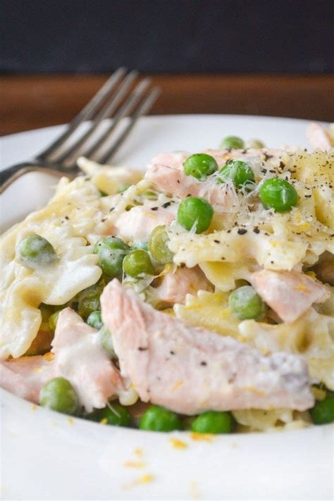 Farfalle With Salmon Lemon And Peas Recipe Farfalle Recipes Lemon Salmon Recipes