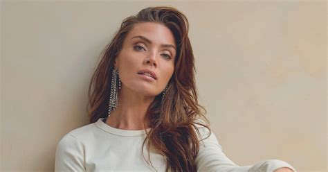 Kim Feenstra 38 ‘in De Waanzinnige Achtbaan Van Het Moederschap Ga