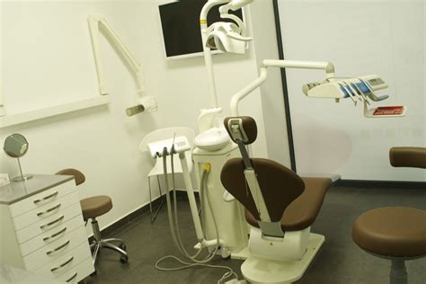 Clínica Dental El Carmen La ClÍnica Clínica Dental El Carmen