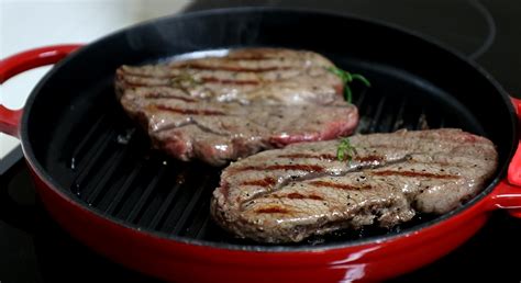 인덕션으로 집에서 스테이크 굽기 성공