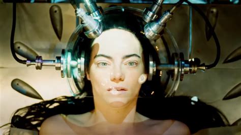 Poor Things nel trailer Emma Stone è un cadavere rianimato