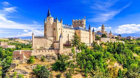 León guía por la ciudad Planet of Hotels