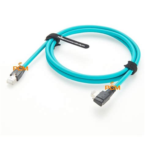 China Oem Rj45 Angled Connector Screw Lock Ethernet Cable Manufacturers