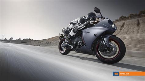 2012 Yamaha Yzf R1 Wallpaper