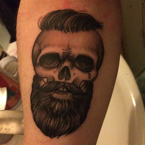 Tatouage tête de mort hipster Tatouages tête de mort Tatouage Tête