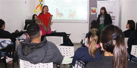 La Defensa Capacitación sobre primeros auxilios psicológicos