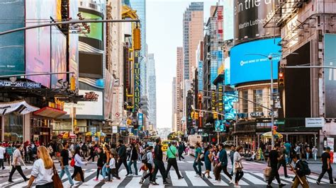 Us Economy Grew Faster Than Expected In Fourth Quarter