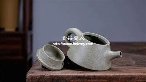 青灰段紫砂壶养出的包浆是什么样子 宜兴壶人