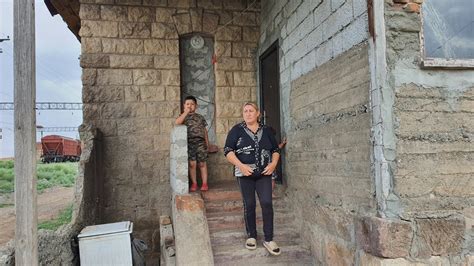 Վեց անչափահաս երեխա ունեմ տուն չունեմ բազմազավակ մայրը օգնություն է խնդրում Youtube