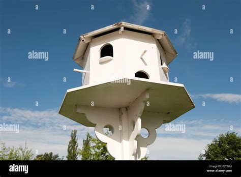 Dovecot Hi Res Stock Photography And Images Alamy