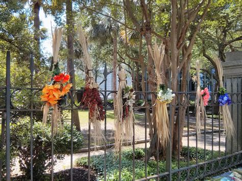 Sweetgrass And Flowers Glimpses Of Charleston