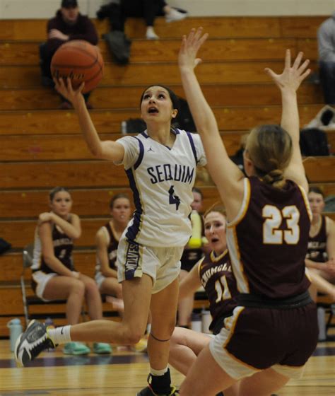 Prep Basketball Sequim Shots Wont Fall In Bi District Loss