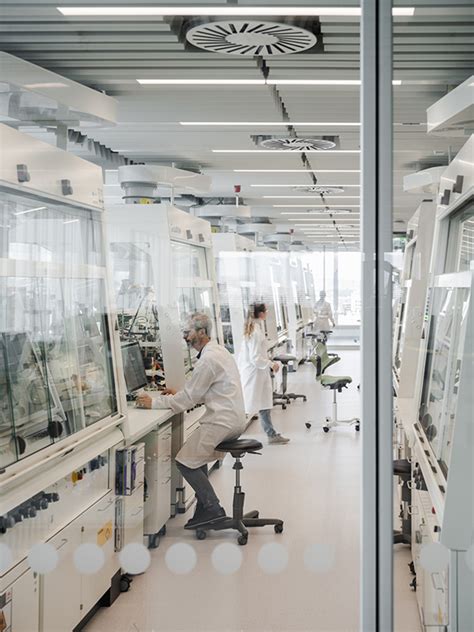 Herzog And De Meuron Completa Edificios De Laboratorios Más Altos Del Mundo