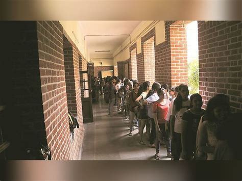 DU TH CUTOFF RELEASED ASMISSION OPEN AT SRCC HANSRAJ
