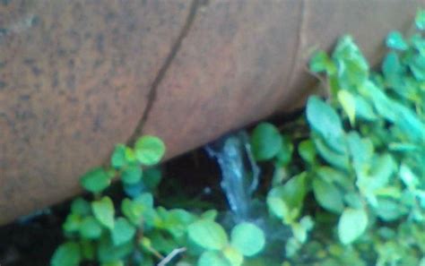 Vecinos de tierra Santa Municipio Lagunillas piden a Hidrolago reparación de fugas de agua en la