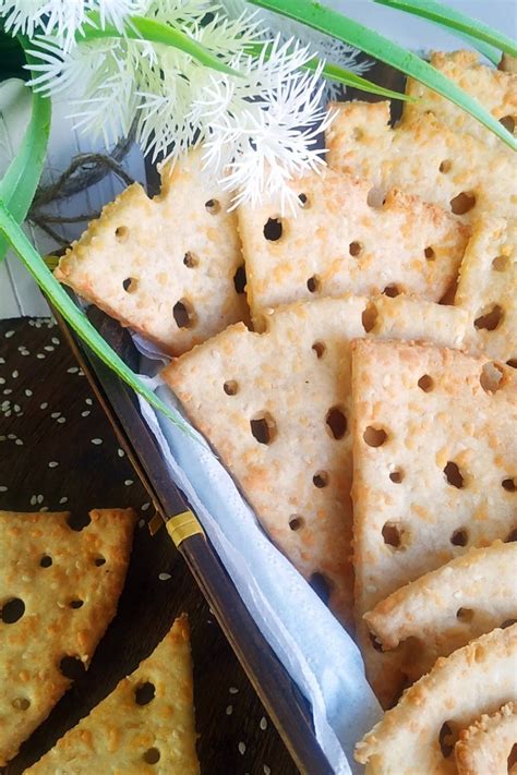 Сырные крекеры с кунжутом | Matzo, Bread, Food