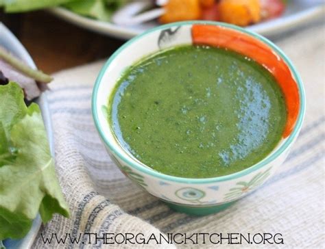 Easy Caprese Salad With Pesto Vinaigrette